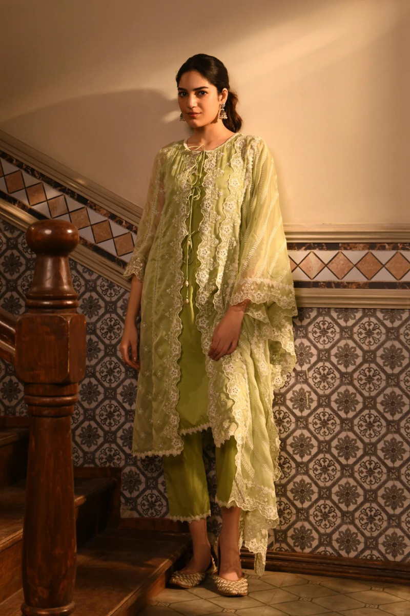 Mulmul Organza Paheli Green Kurta With Cotton Paheli Pant